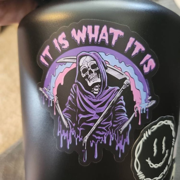 VS067 Worm on a String Medusa Vinyl Sticker / Y2K Kidcore Aesthetic ...