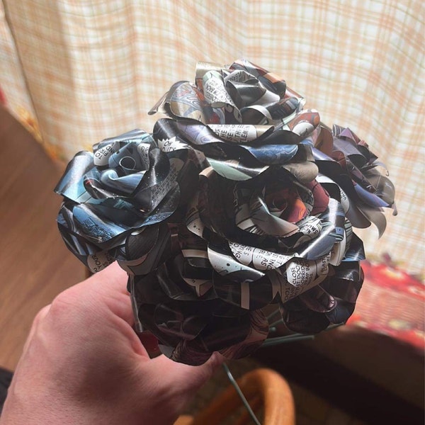 Comic Book Flower Bouquet - Marvel DC Superhero Roses - Nerd Roses ...