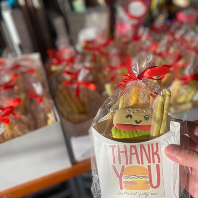 INSTANT DOWNLOAD Hamburger Favor Tags Printable Birthday BBQ Favor Tag ...