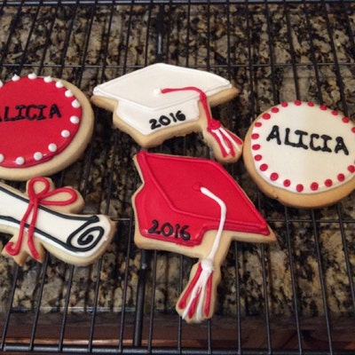 Graduation Cookie Cutter Set, Graduation Cap and Diploma, Set of 2 ...