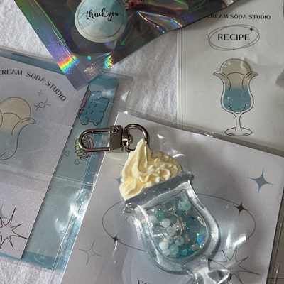 Handmade Custom Pudding Resin Shaker & Storage Case kawaii Keychain ...