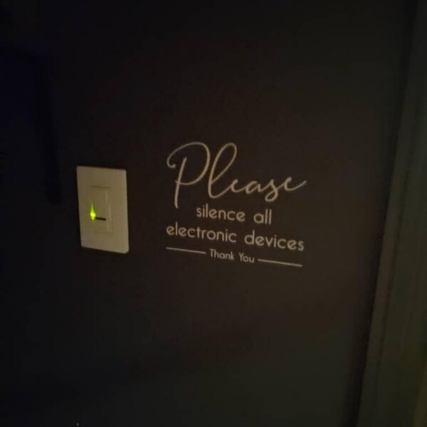Please Silence Electronic Devices Decal, Quiet Sign for Library ...