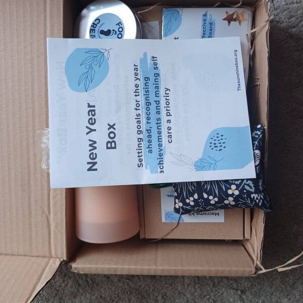 6 Month Wellbeing Box Subscription - With FREE Box - Combining ...