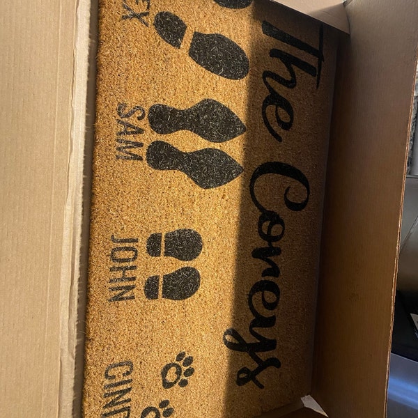 Custom Footprint Family & Pet Name Doormat, Custom Door Mat, Pet Owner ...