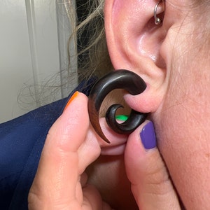 PAIR of Unique Organic Ebony Wood Spiral Tapers/plugs Gauges 4g 5mm Thru 0000 12mm Available - Etsy