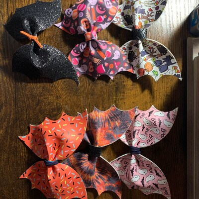 Classic Bat Pinch Hair Bow SVG Halloween Bow Template Bat Wings Bow SVG ...