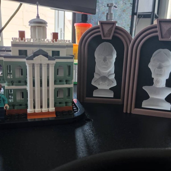 Haunted House Bust Illusion: Desktop Replica Uncle and Aunt - Etsy