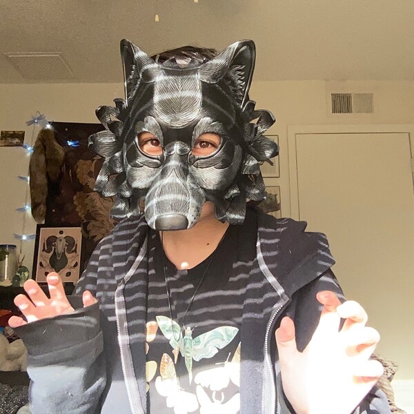 Hand Carved Leather Dire Wolf Mask: Black and Silver Masquerade Costume ...