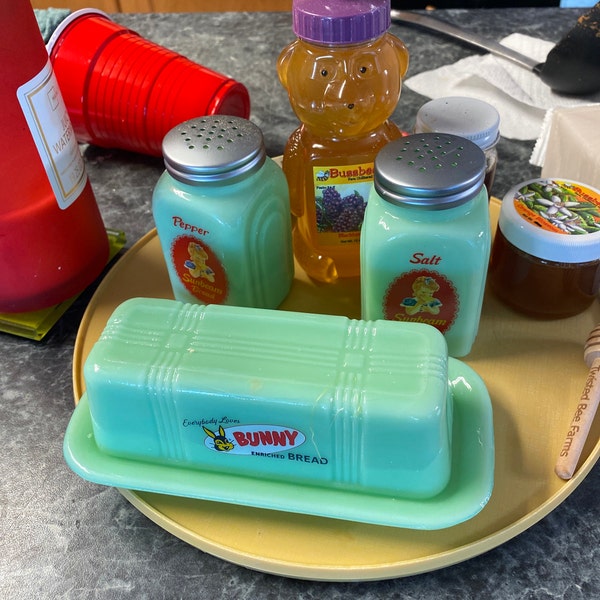 Jadeite Green Depression Style Glass "bunny Bread" Covered Butter Dish ...