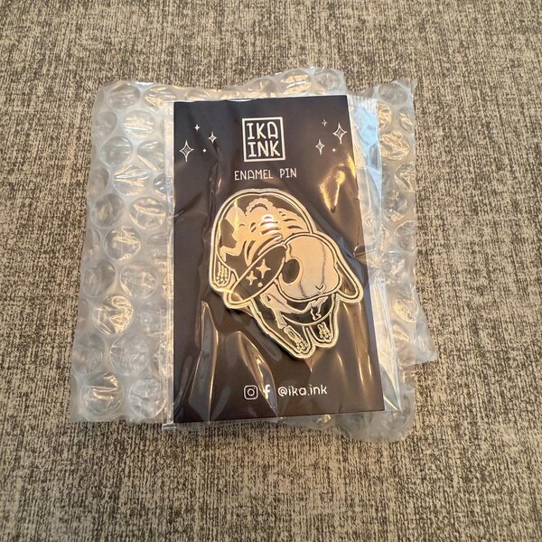 Bowing Skeleton Bunny Enamel Pin - Creepy Cute Halloween Themed Lop Ear ...