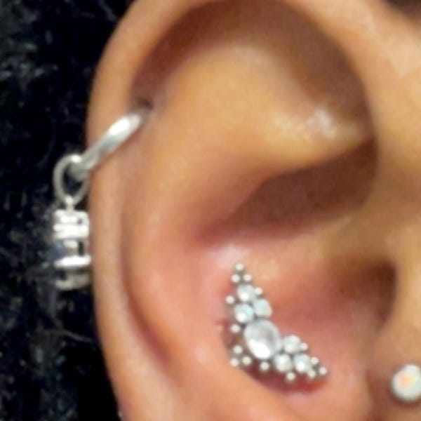 ASTM F136 Titanium Conch Labret, Curved Gem and Bead Conch Earring ...