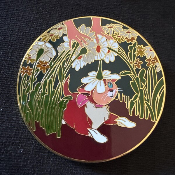 Dinah ‘daisy Crown Pout’ Pin - Etsy