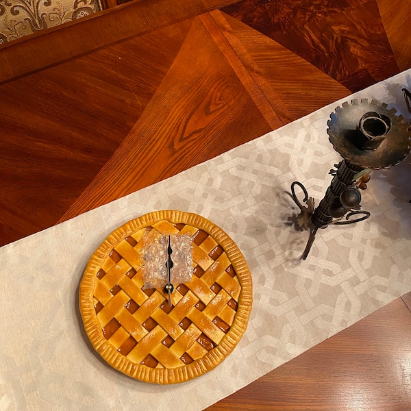 Apple Pie Clock - Etsy