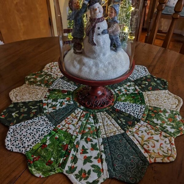 Candy Canes Winter Christmas Hexagon Handmade Table Topper, Centerpiece ...