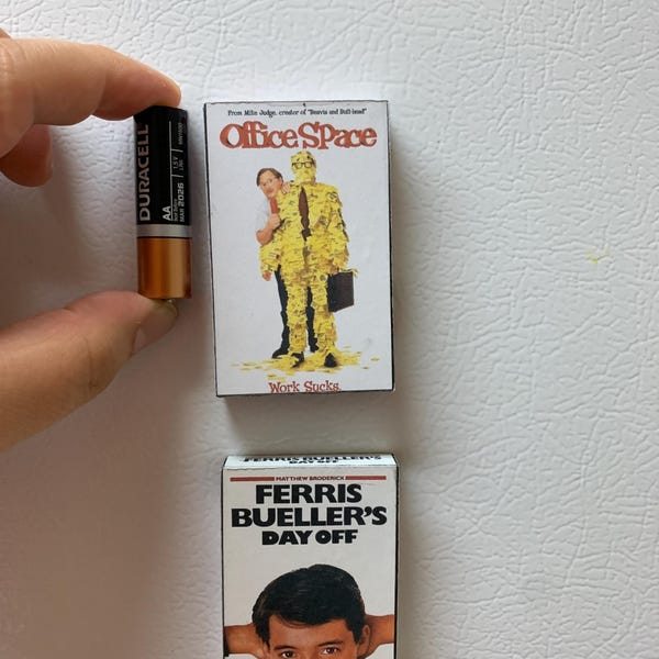 Retro VHS 90's Movies Mini Magnets Classic Cult Movies VHS Tape Covers ...