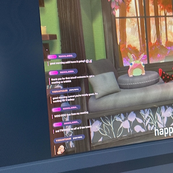 Gradient Roles Chat Widget With Alerts — Minimal Fully Customizable Custom Chat With Events ...