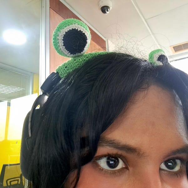 Crocheted Frog Headphone Cover Pattern - Etsy