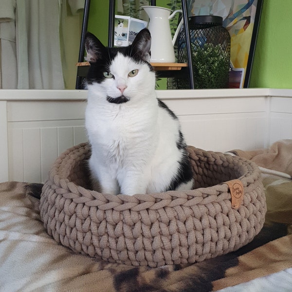 Chunky Chrochet Cat Bed / Basket - Etsy