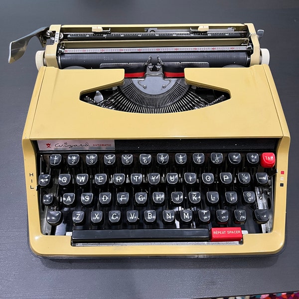 RARE FULLY FUNCTIONAL Gold Underwood Golden Touch Vintage Typewriter X ...
