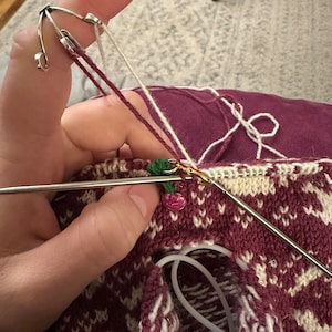 Three Colour Yarn Guide Knitting Ring Stranded Knitting 3 Hook Ring ...