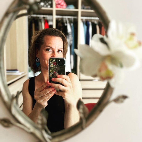 ISLA -pink in Green Background Quirky Fun Organic Shaped Modern ...