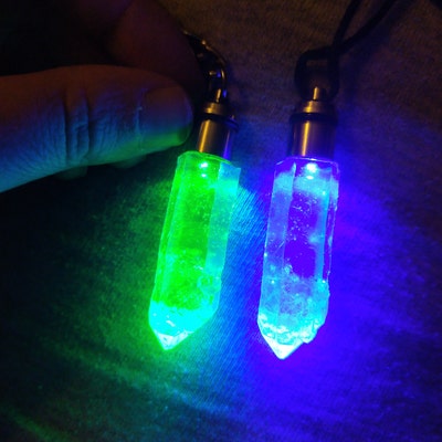 Star Wars Lightsaber Kyber Crystal 100 % Handcrafted Glowing Replica ...