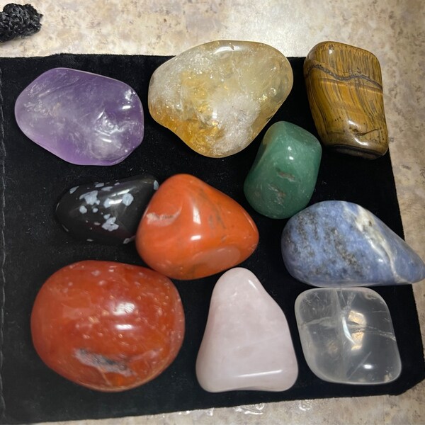 Beginners Crystal Kit, 10 Pcs in Velvet Pouch - Most Popular Tumbled ...