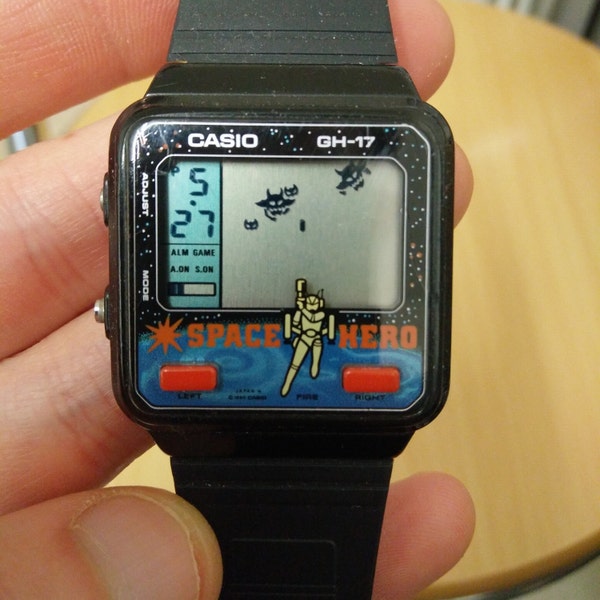 Casio DBC-610 With WR Symbol Calculator Data Bank Watch Module 676 ...