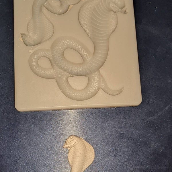 LARGE SNAKE MOLD, Highly Detailed Cobra Snakes Fondant Mold, Chocolate ...