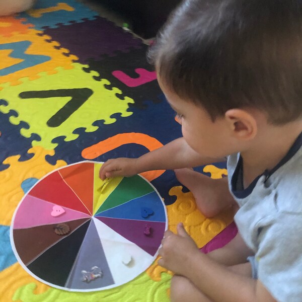 Color Sorting Fabric Circle - Classification of Primary and Secondary ...