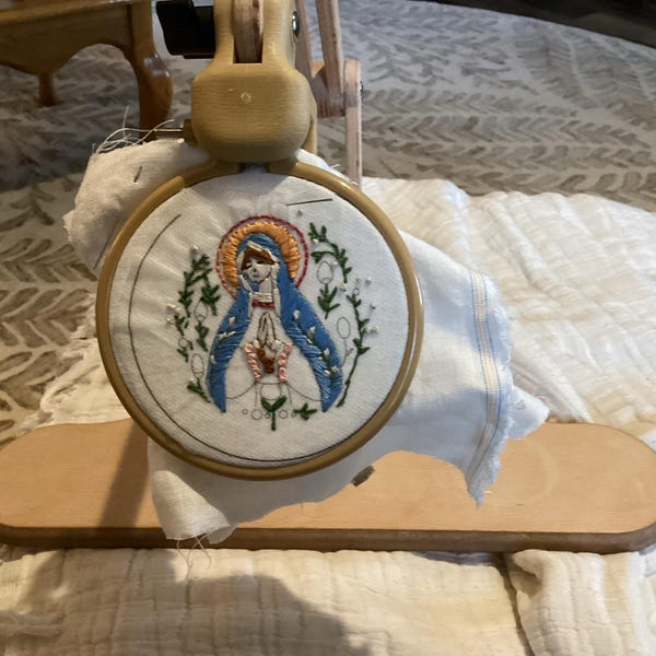 Virgin Mary Embroidery Pattern: Religious Hand Stitching Design ...