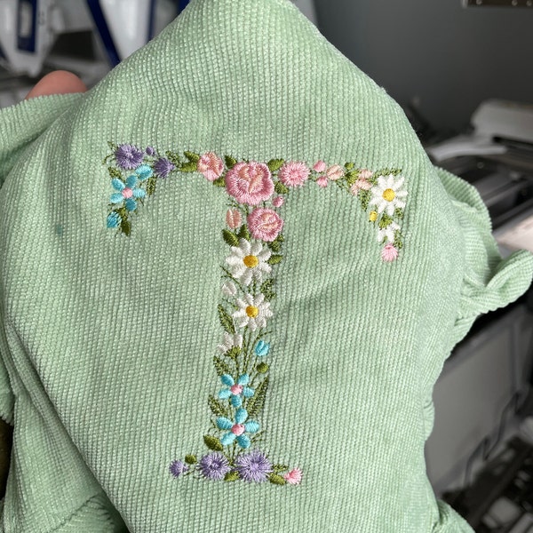 Machine Embroidery LETTER T Uppercase 10cm / 4" Tall Dainty Floral Font ...