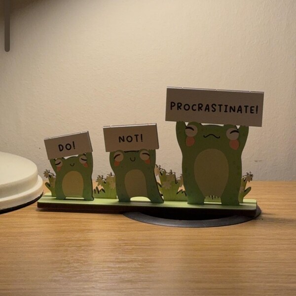 Do Not Procrastinate Frogs Desk Companion - Happy Frogs Animals Cute ...