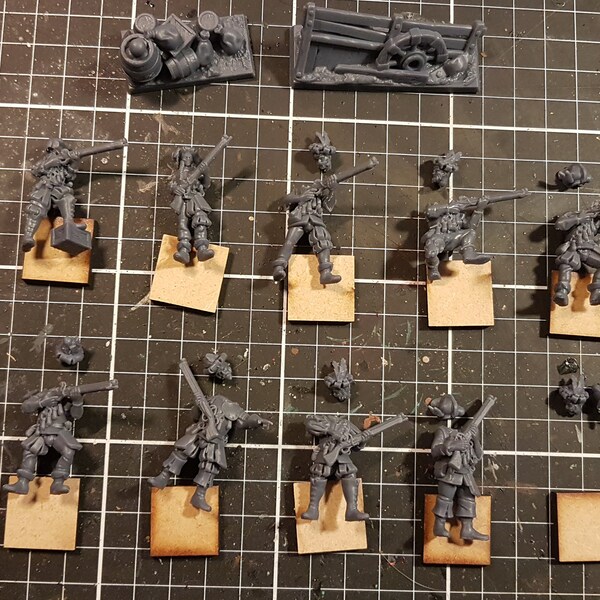 Arquebusier Unit by Highlands Miniatures - Etsy