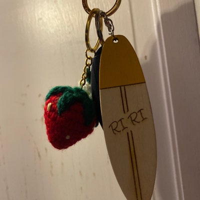 Custom Surfboard Keychain With Engraved Name - Etsy