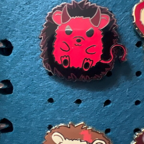 Highland Cow Hard Enamel Pins - Cow Pins - Themed Highland Cow Pins ...