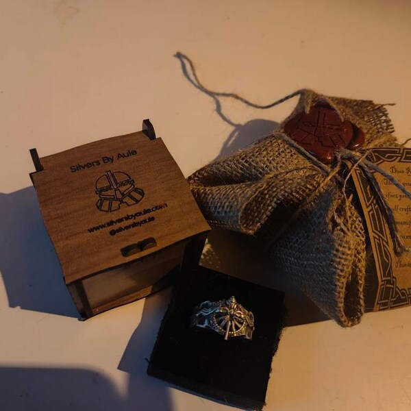 Ring of Legend Lucii, Handmade Final Fantasy Ring, Regis Lucis Caelum ...