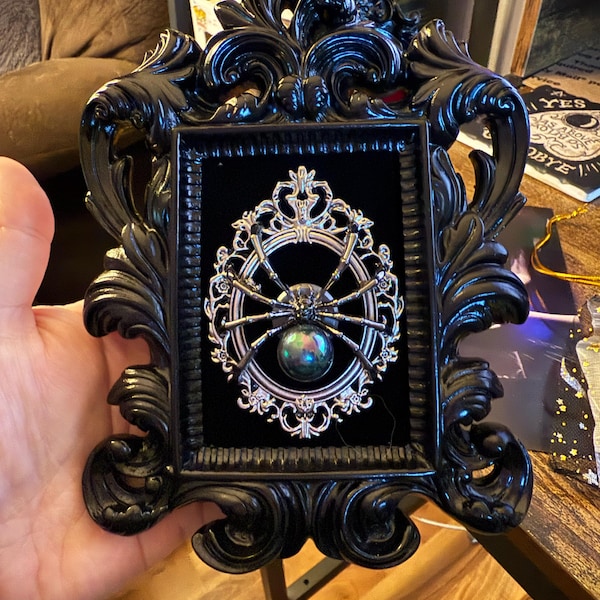 Gold Sacred Heart in Ornate Frame, Macabre, Catholic, Religion ...