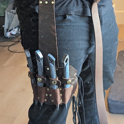 Scalpel Throwing Knife Leg Sheath for Larp or Cosplay, Larp Safe Knives ...