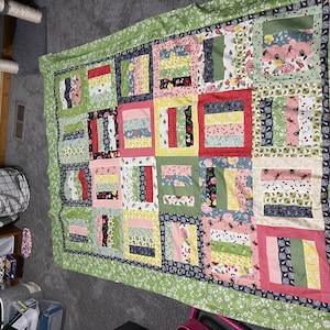 PDF PATTERN Staggered Bricks Quilt..4 Design Variations Baby, Lap, Twin ...