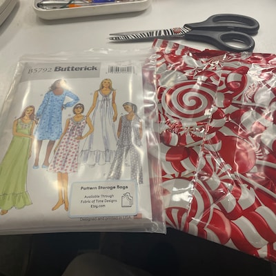 20 Clear Bags to Store Sewing Patterns: 4ml Poly 7 Inch by 9 Inch Zip ...