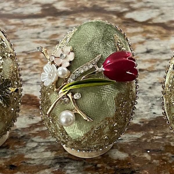Handmade Decorative Velvet Egg Set nazar Gold Collection. Sofreh Aghd ...