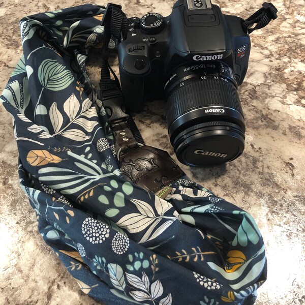 Essex Linen Camera Strap in Charcoal With Side Release Buckles -- 1.5 ...