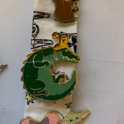 Sparkle Bats Pink and Purple Hard Enamel Halloween Pins - Etsy