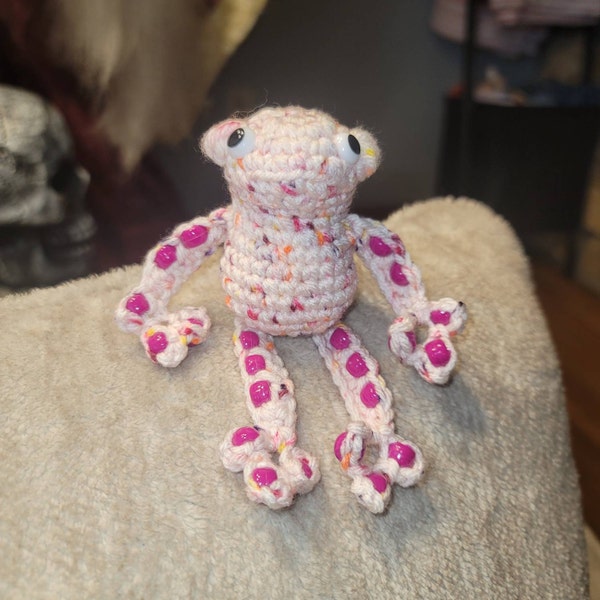Beaded Fidget Frog Crochet Pattern: Beginner Friendly, No Sew, Sensory ...