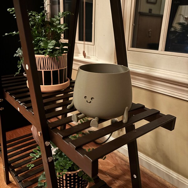 Econourish: Biodegradable PLA Bioplastic Watering Can for the Conscious ...