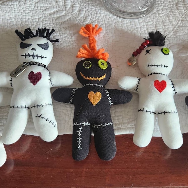 ITH Voodoo Doll Pin Cushion for 4x4, 5x7 and 7x11 Hoops. Machine ...