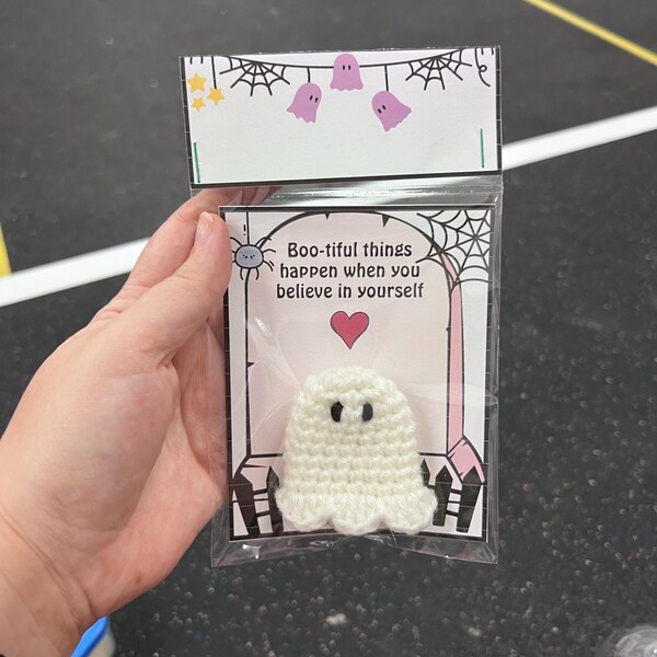 Ghost Hug Crochet Pattern + Printable Cards & Gift Bag Toppers (26 ...