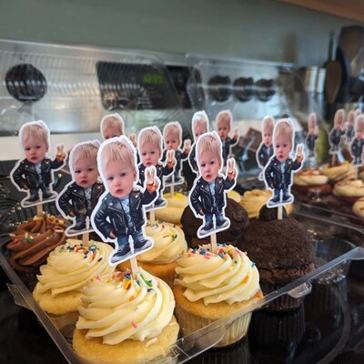 Funny Graduation Cupcake Toppers. / Graduate Party Gift/ Graduation ...