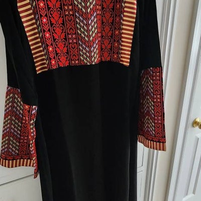 Palestinian Kaftan Thobe Thob Embroidery Black With Red Tatreez Stripes ...